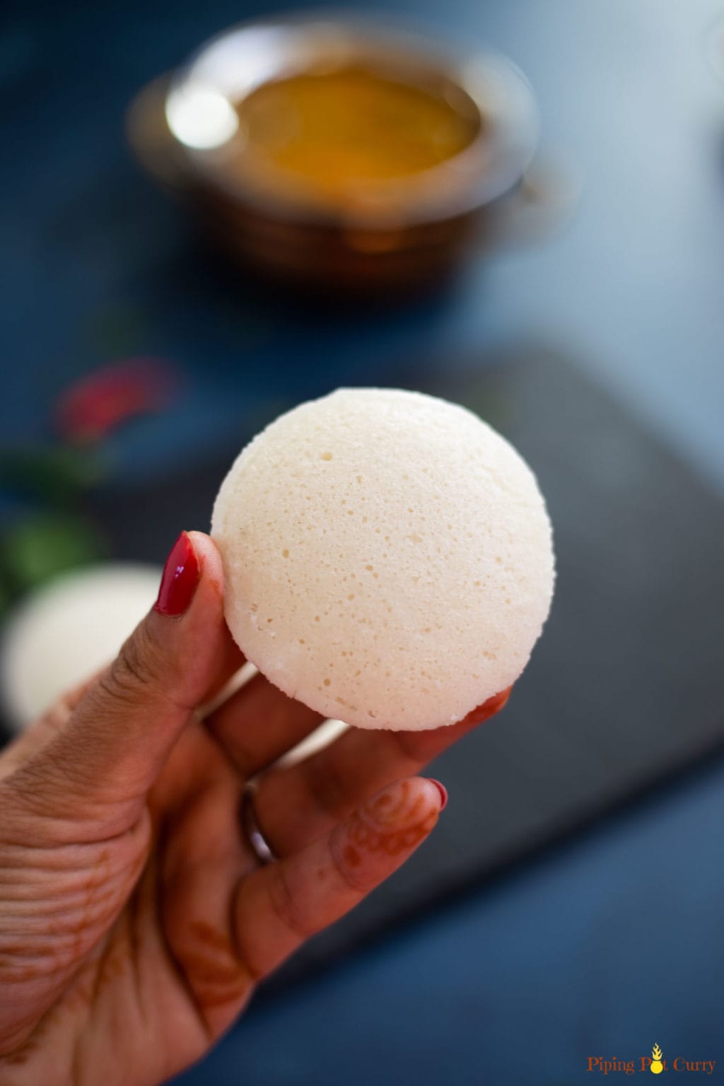 Steamed Idli (Savory Rice Cakes) - Instant Pot - Piping Pot Curry