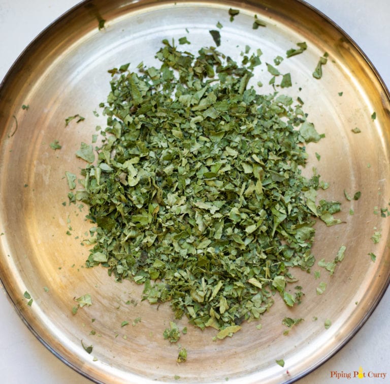 Aromatic Curry Leaves - How to Buy, Use & Store? - Piping Pot Curry