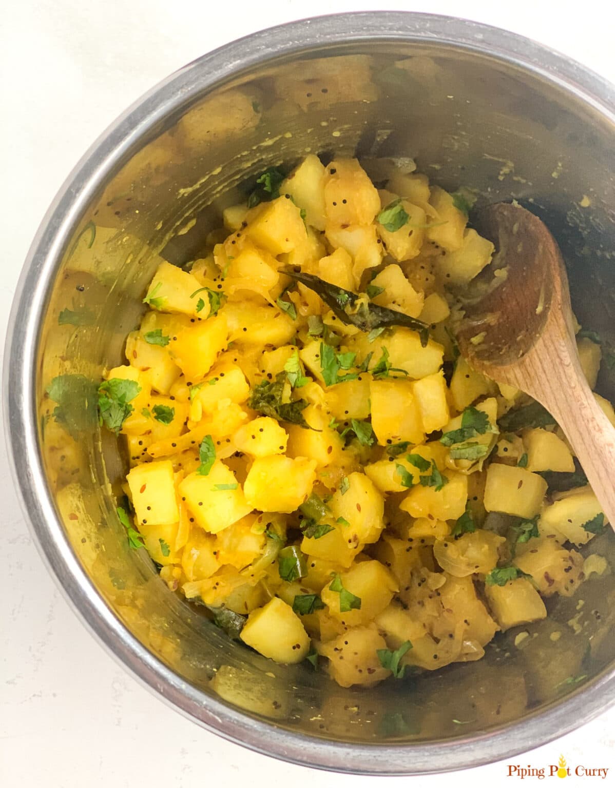Easy Potato Masala (Batata bhaji) - Piping Pot Curry