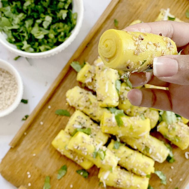 Best Gujarati Khandvi Recipe - Piping Pot Curry