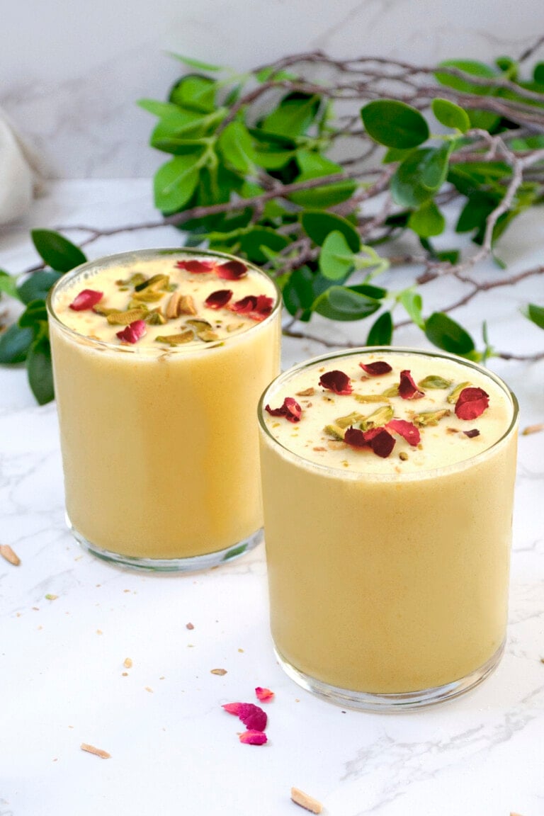 Easy Mango Milkshake (5 Minute Recipe) - Piping Pot Curry