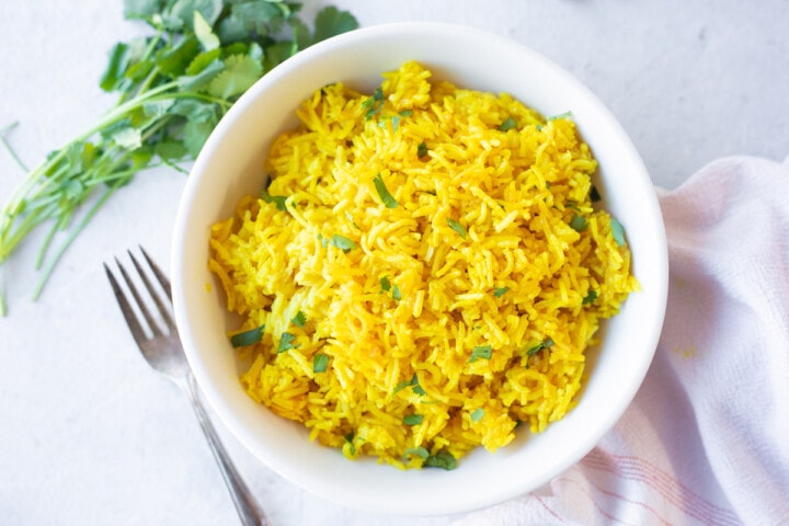 Indian Turmeric Yellow Rice - Piping Pot Curry
