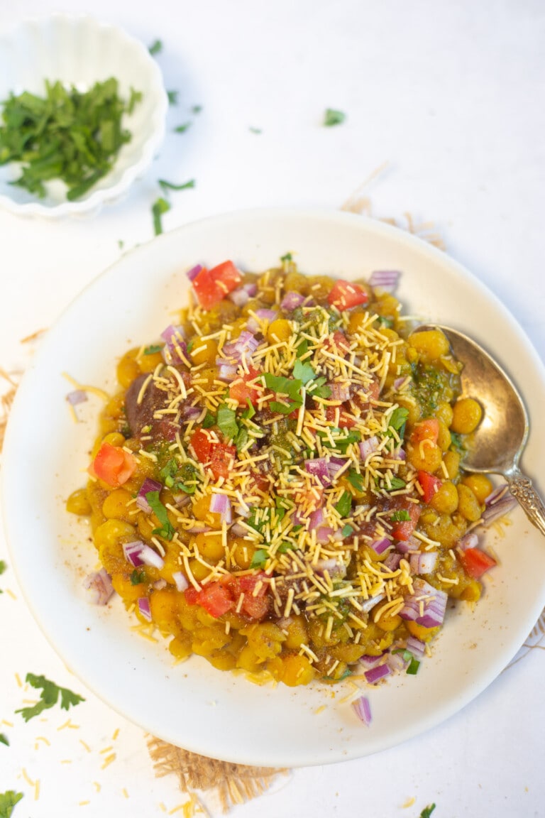 Easy Ragda Chaat (Matar Chaat) - Piping Pot Curry