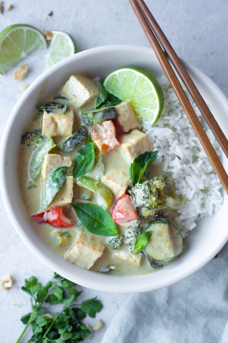 Instant Pot Thai Green Curry with Tofu - Piping Pot Curry