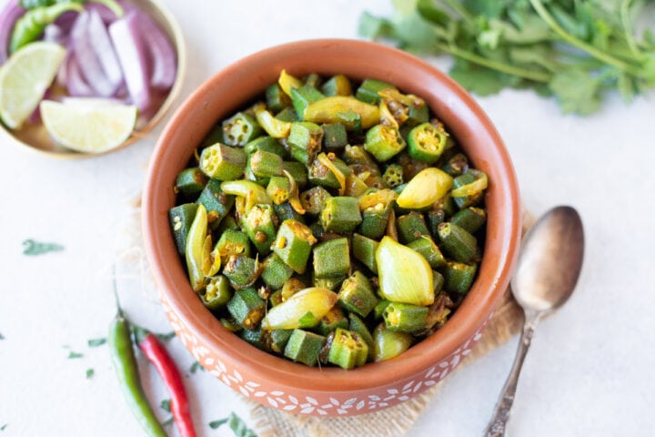 12 Best Indian Okra Recipes (Bhindi Recipes) - Piping Pot Curry