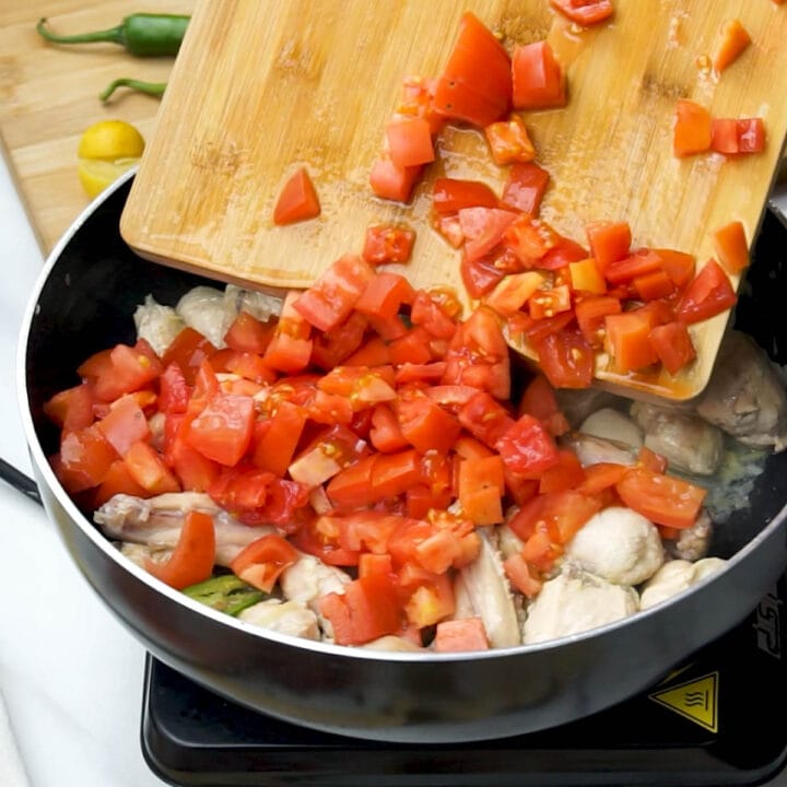 Chicken Karahi (Easy, Authentic Recipe) - Piping Pot Curry