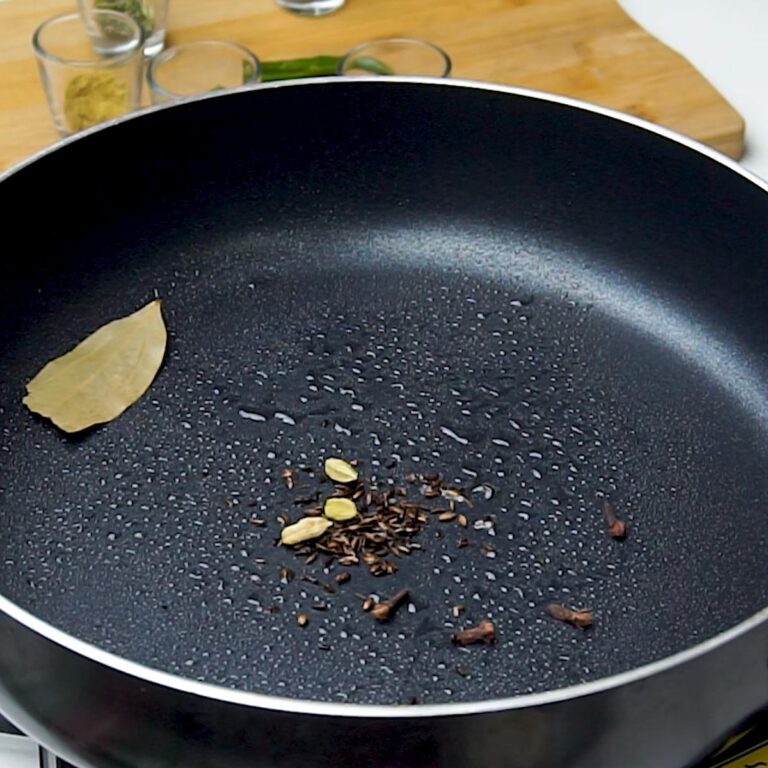 Chicken Kali Mirch - Piping Pot Curry