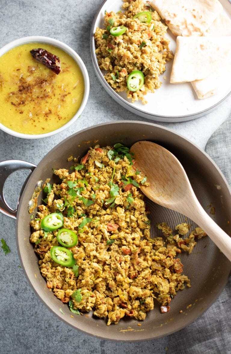 Perfect Egg Bhurji (Spiced Indian Scrambled Eggs) - Piping Pot Curry