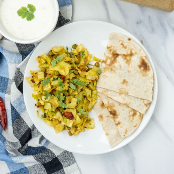 Patta Gobi Matar (Indian Cabbage Subzi) - Piping Pot Curry