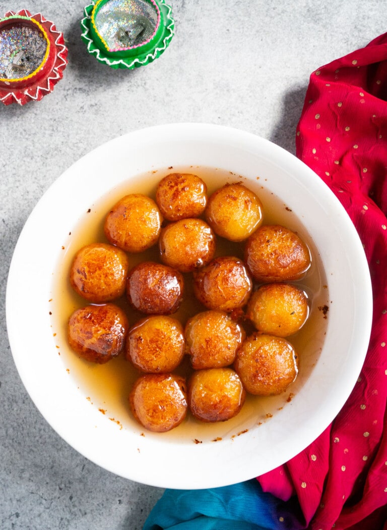 Gulab Jamun (Indian Dessert Balls) - Piping Pot Curry