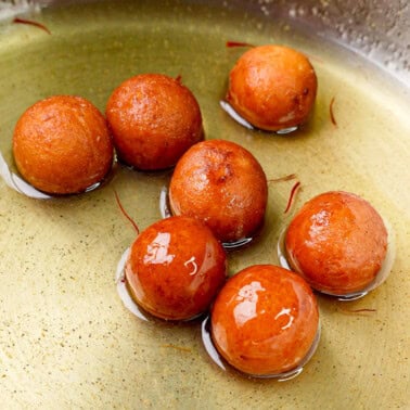 Gulab Jamun (Indian Dessert Balls) - Piping Pot Curry