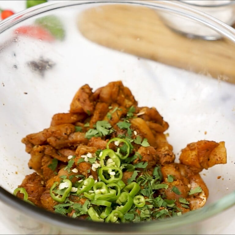 Crispy Chicken Pakora - Piping Pot Curry