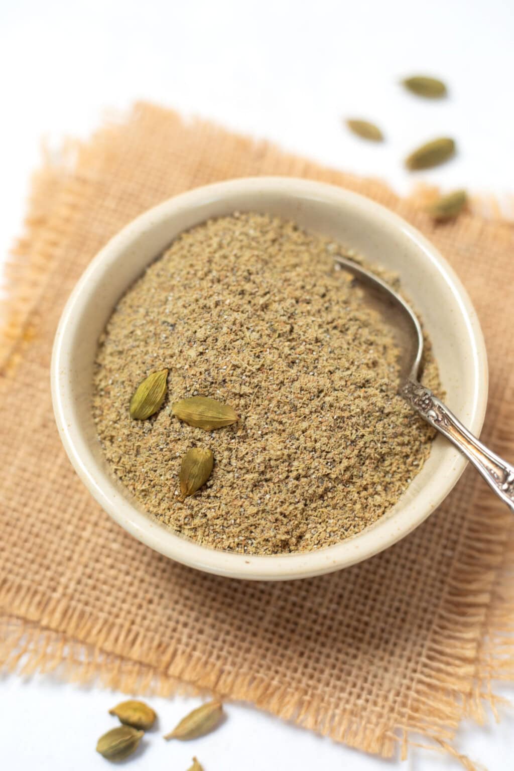 Cardamom Powder Recipe - Piping Pot Curry