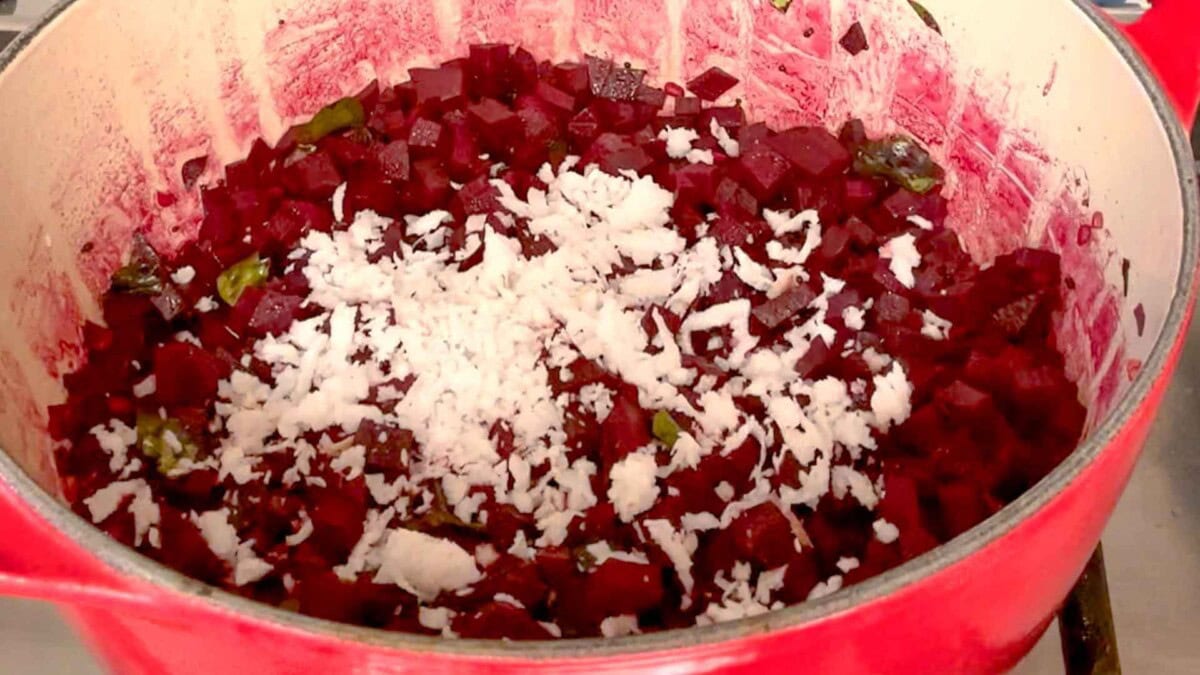 Beetroot Poriyal - Piping Pot Curry