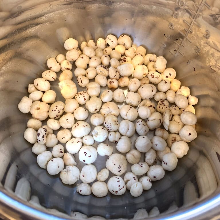 Matar Makhana Curry - Piping Pot Curry