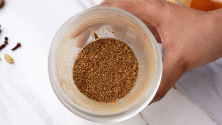 Chicken Bhuna - Piping Pot Curry