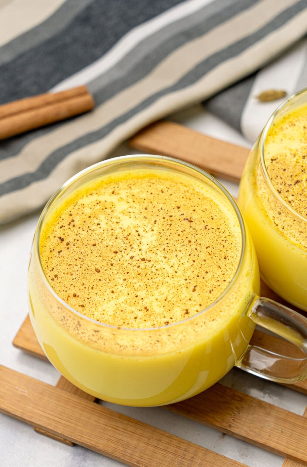 Haldi Doodh (Golden Turmeric Milk) - Piping Pot Curry