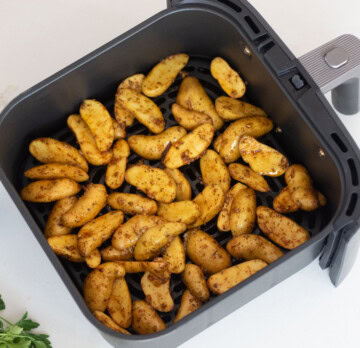 Air Fryer Fingerling Potatoes (20-minute Recipe) - Piping Pot Curry